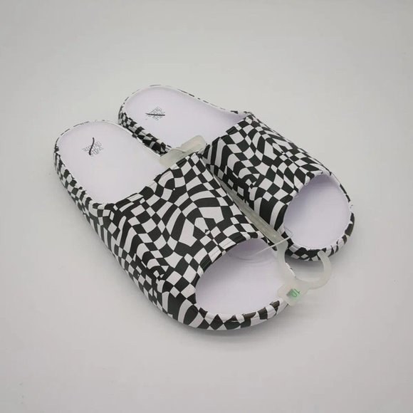 wild fable | Shoes | New Wild Fable Checkered Slides Size 1 Womens ...